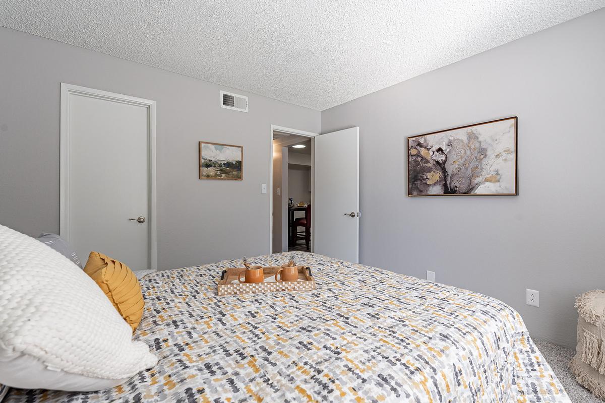 Montana on Butler | Phoenix, AZ 85021